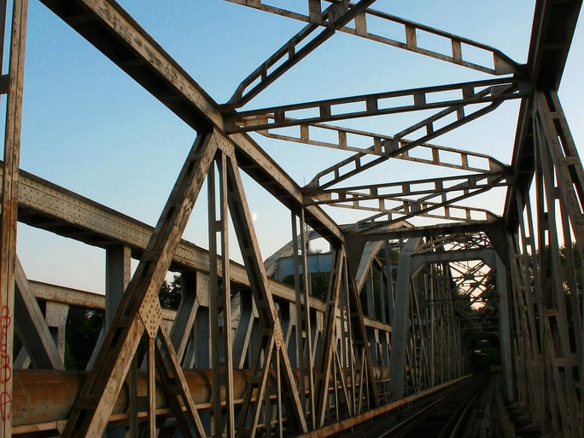Ukrainian intelligence blows up railway bridge in Samara region of Russia